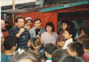 La magia de hacer radio comunitaria en El Salvador – Arpas